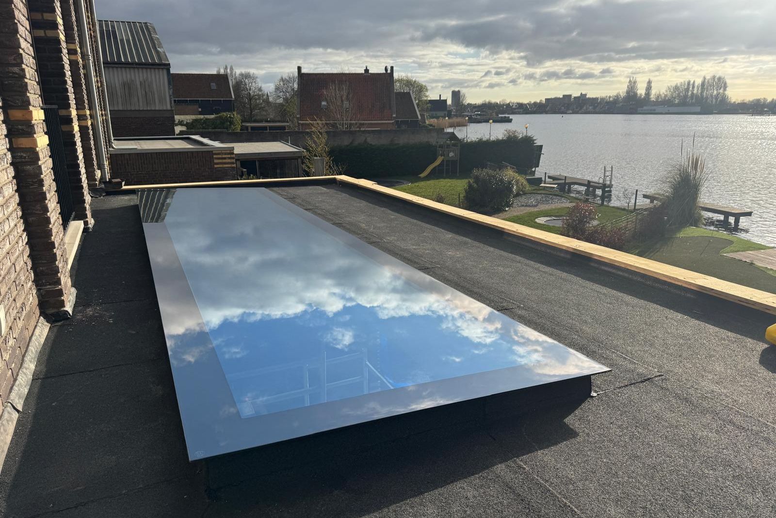 Fixed Rooflights for Flat Roof Extensions: Pros, Cons & Must-Know Specs ...